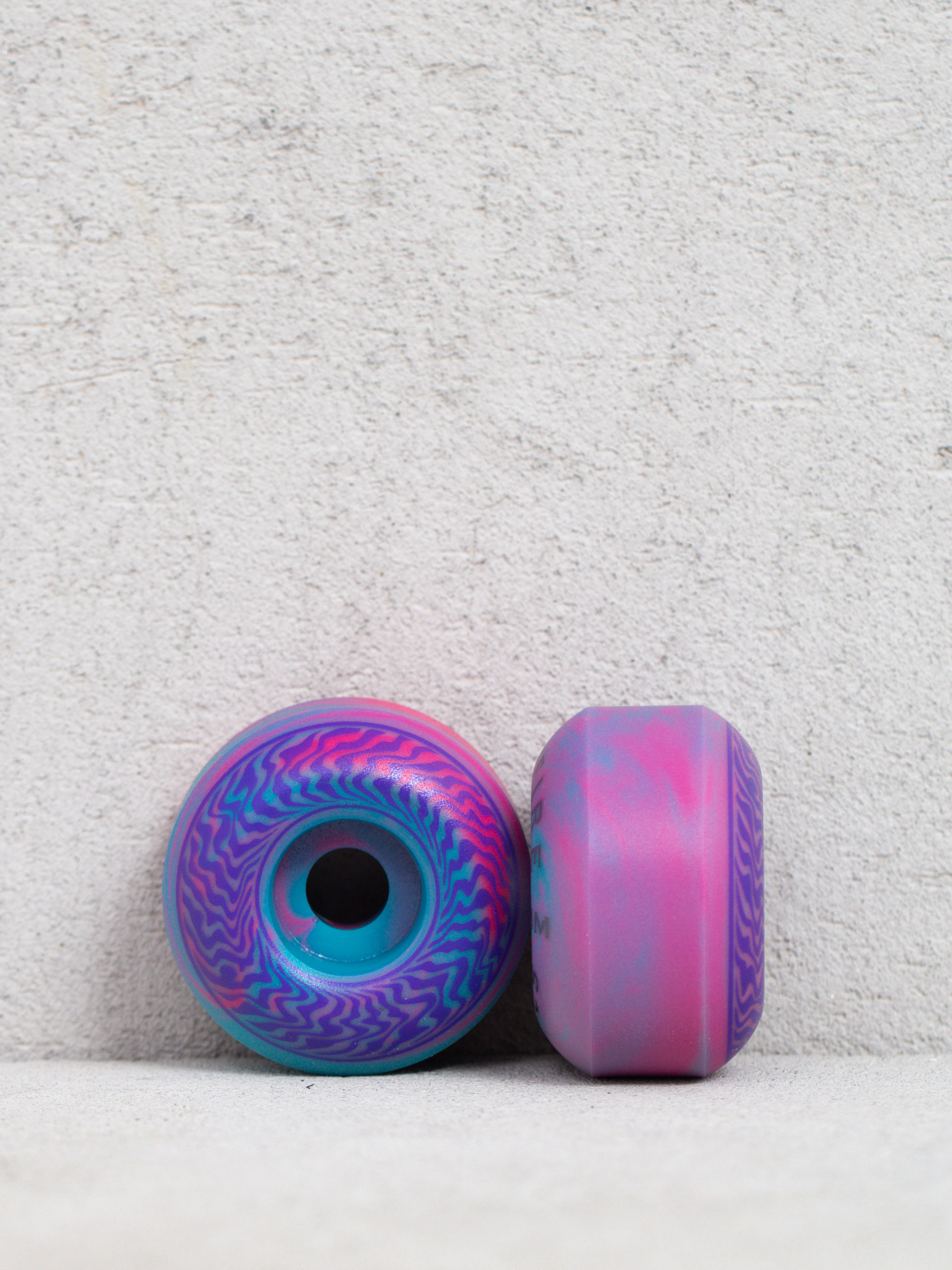 Kółka Spitfire F4 99D Swirled Classic - różowy (teal/pink)