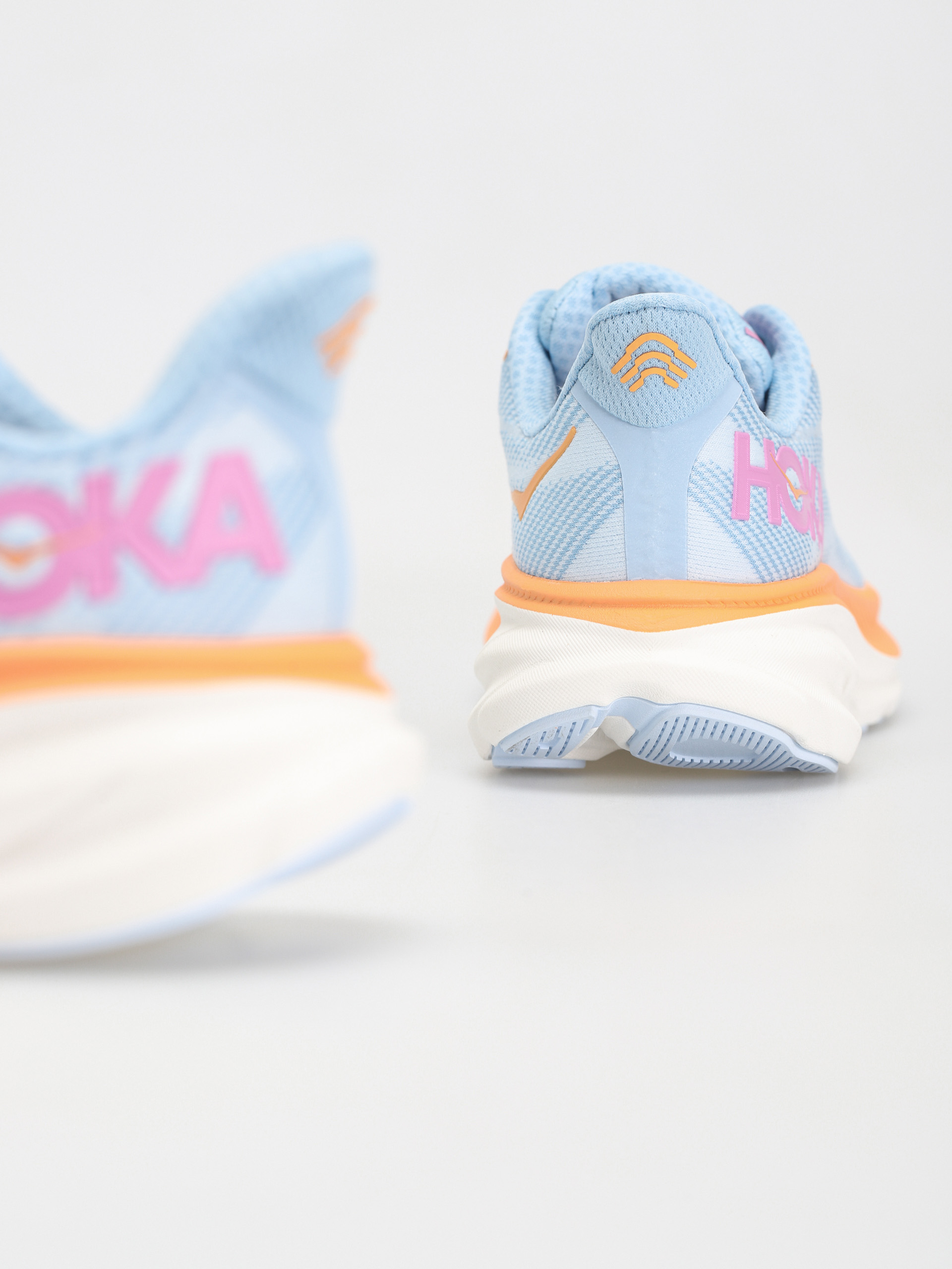 Buty Hoka Clifton 9 Wmn - niebieski (airy blue/ice water)