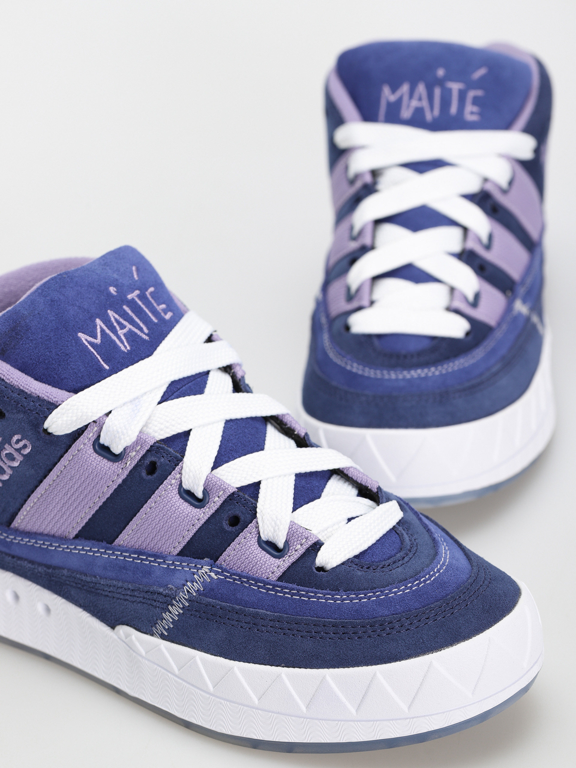 Обувки adidas Adimatic Mid X Maite Steenhoudt (victory blue/magic lilac ...